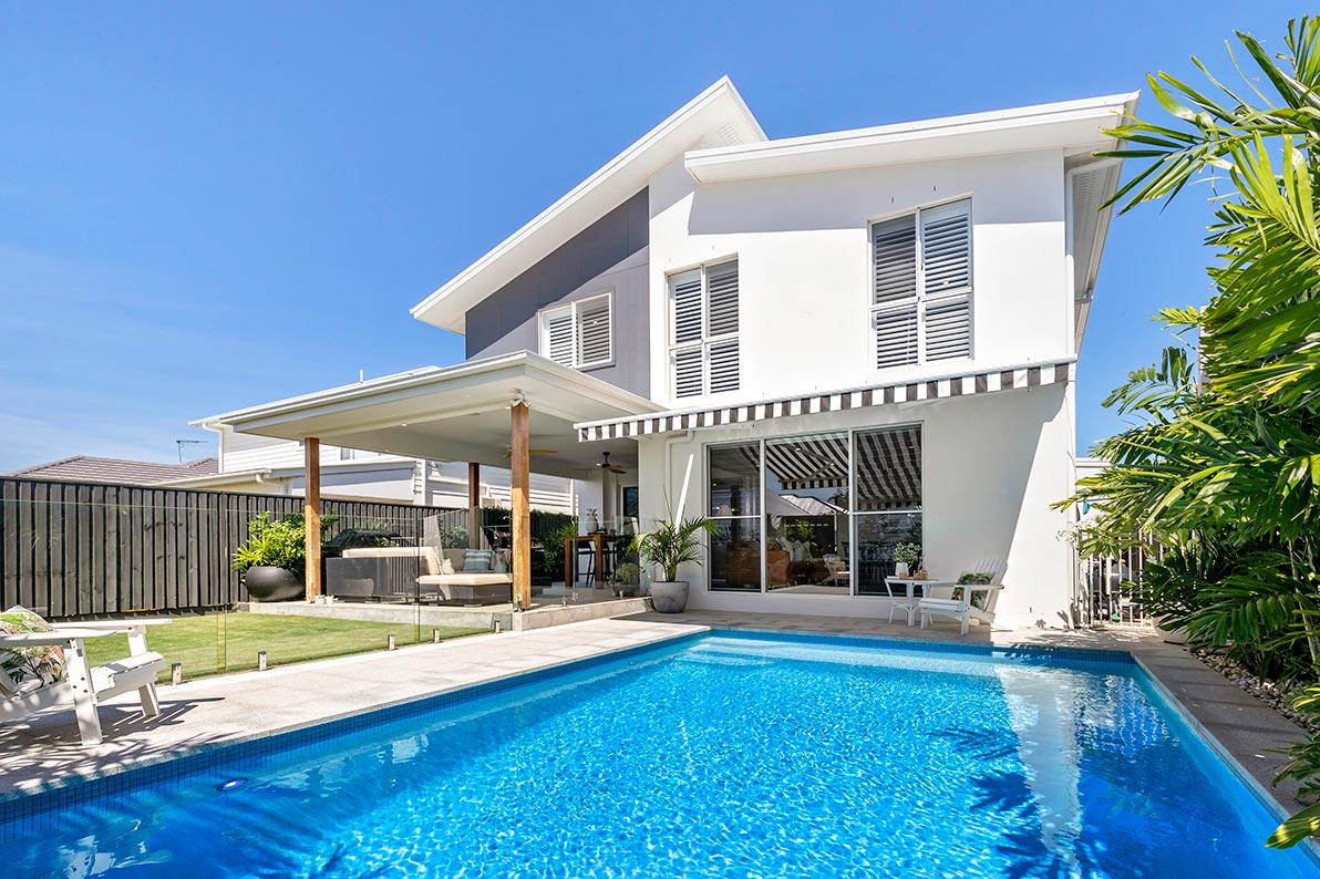 Pools: Should they be installed before or after your new home is built?